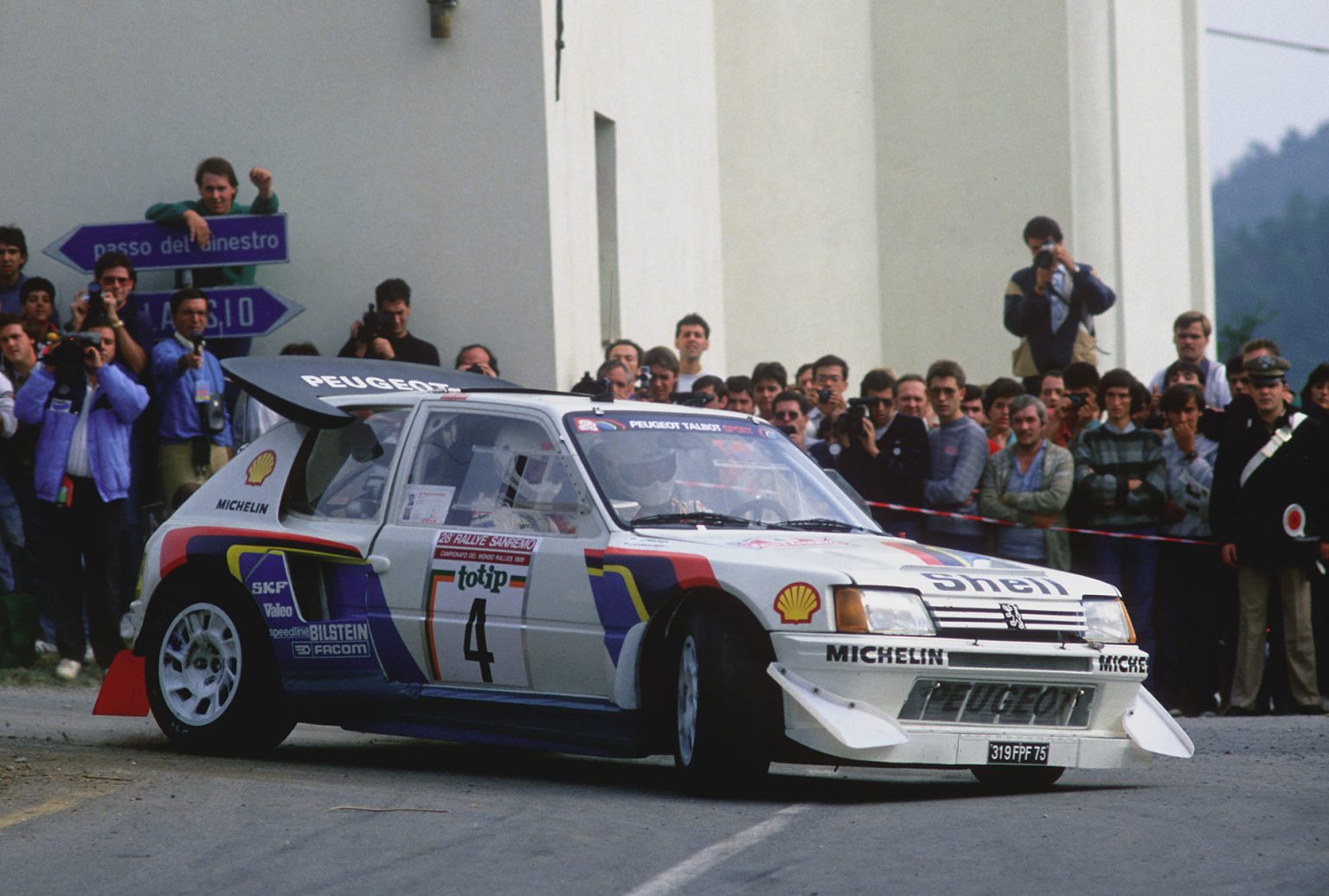 Peugeot 205 T16 E2 – 1986 – Gr. B – Dave Kedward – Slowlysideways